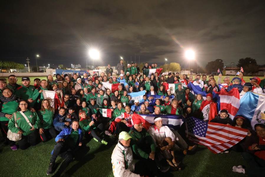 Alcalde Cruz Pérez Cuéllar, declaró inaugurado el Campeonato Regional ...